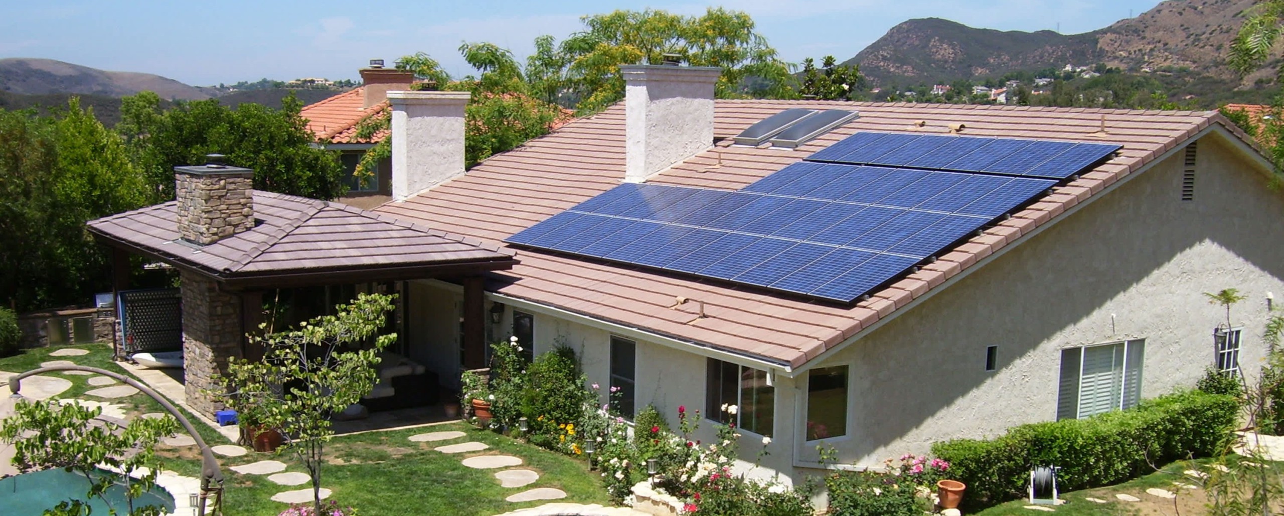 Residential Photovoltaic Energy Storage Systems: Comparing Battery ...